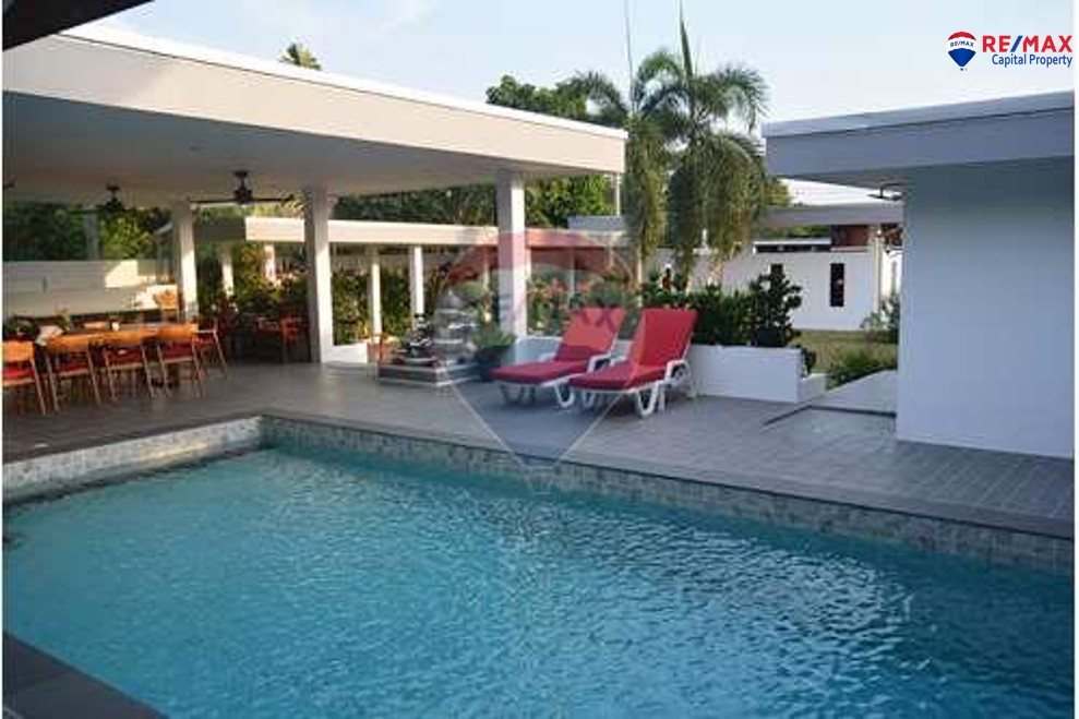 Wonderful stand alone Pool villa in a peaceful environment | RE/MAX ...