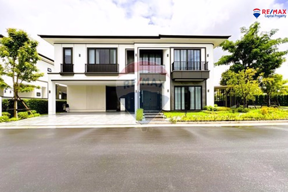 Chieftain, Luxurious Two- Storey Single-Detached Large House | RE/MAX ...